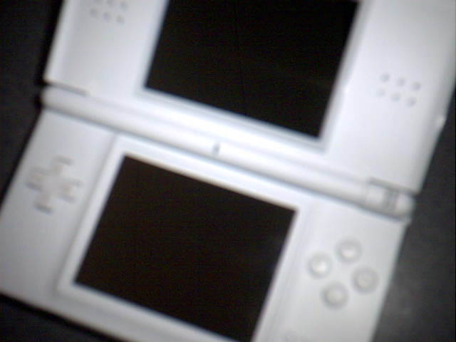 ds lite first look. - Pure Nintendo