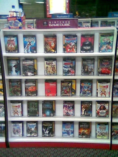 Best In-Store Gamecube Collection I've Ever Seen - Pure Nintendo